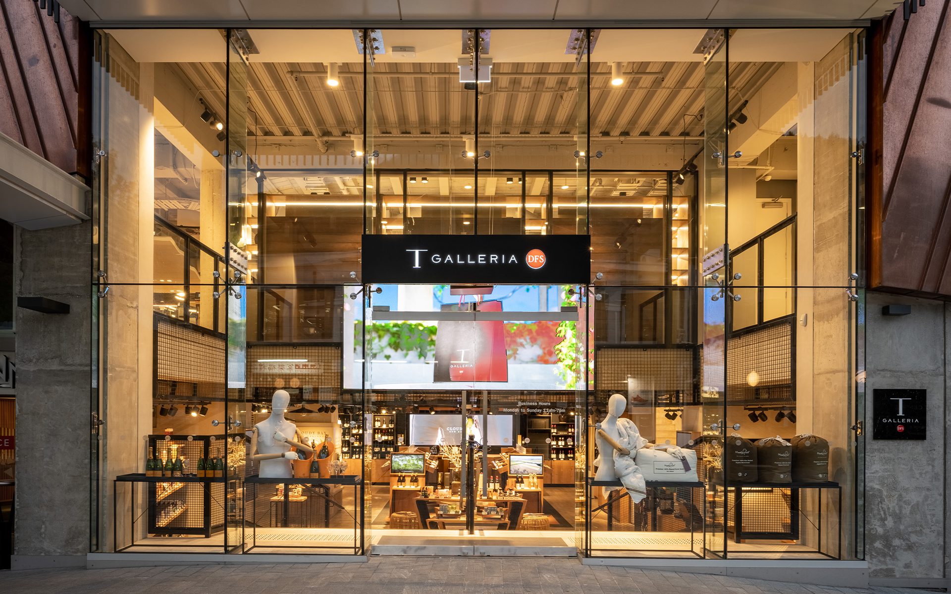 T Galleria Queenstown - Buchan
